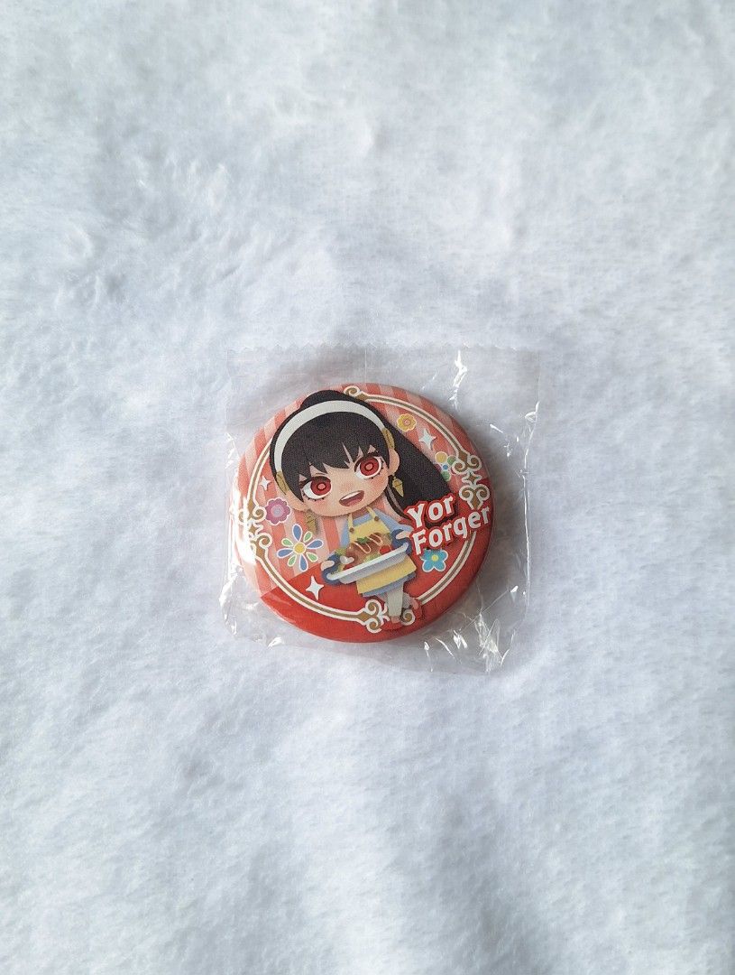 Spy x Family Yor Forger keychain & button pin, Hobbies & Toys, Toys ...