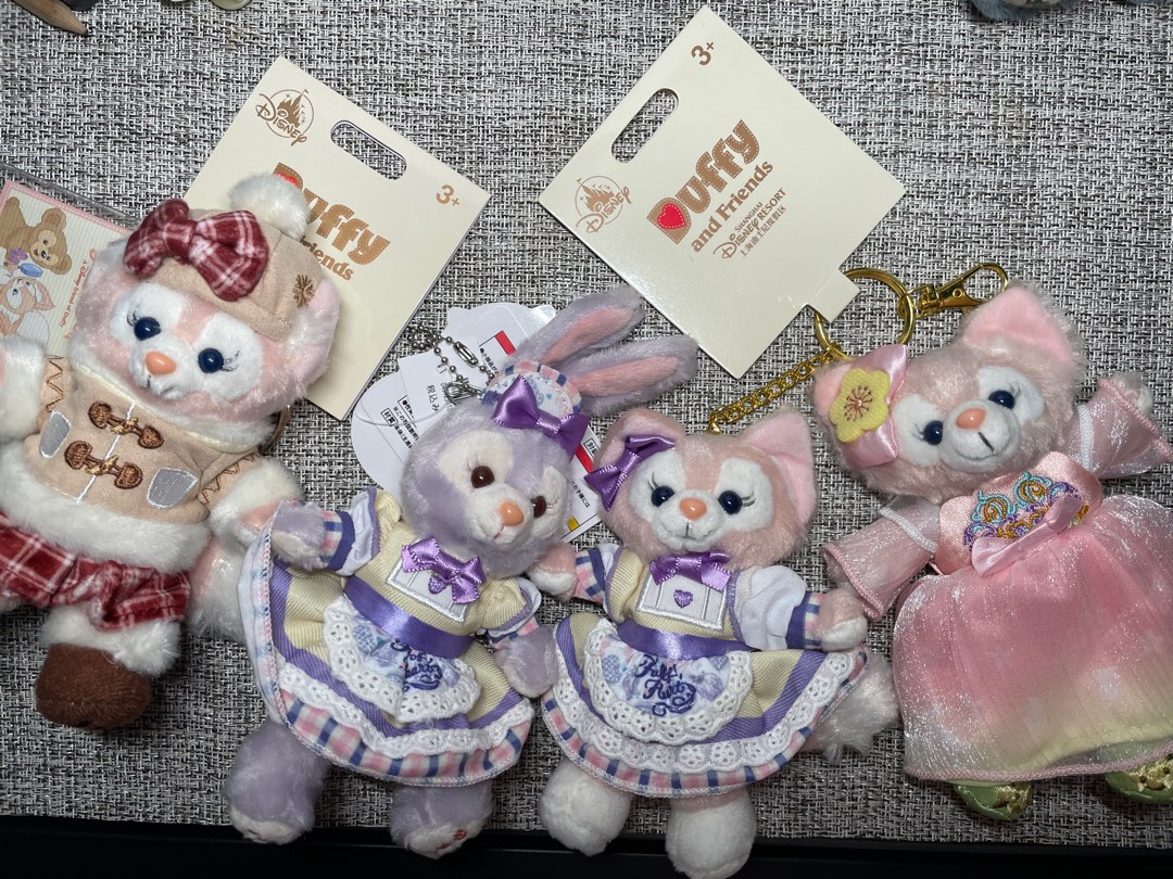 BNWT linabell Disney keychain authentic/ moving out sale, Hobbies ...