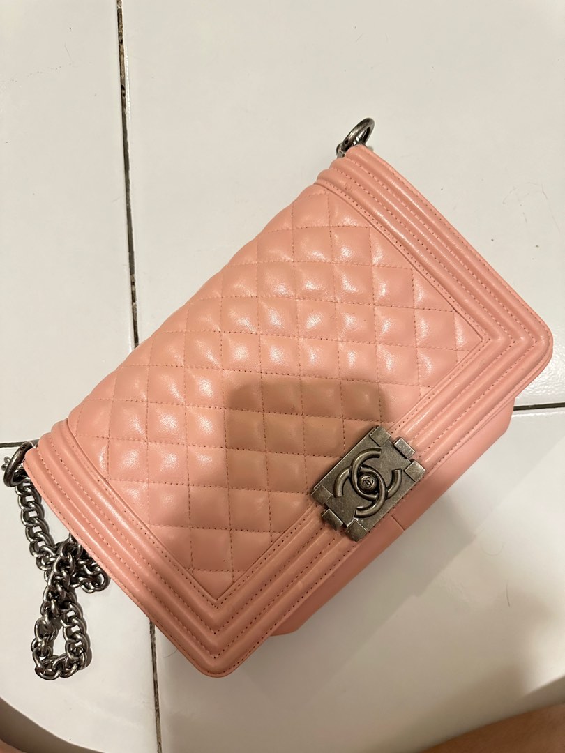 Chanel boy pink, Barang Mewah, Tas & Dompet di Carousell