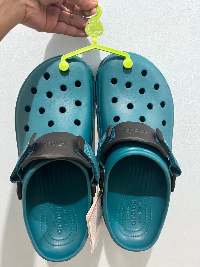 CROCS Classic All Terrain Clog, Fesyen Pria, Sepatu , Sandal di Carousell