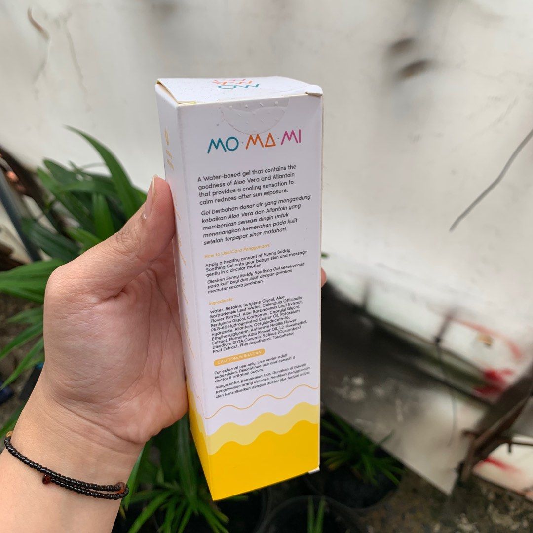 Momami Sunny Buddy Soothing Gel 100ml, Kesehatan & Kecantikan, Kulit ...