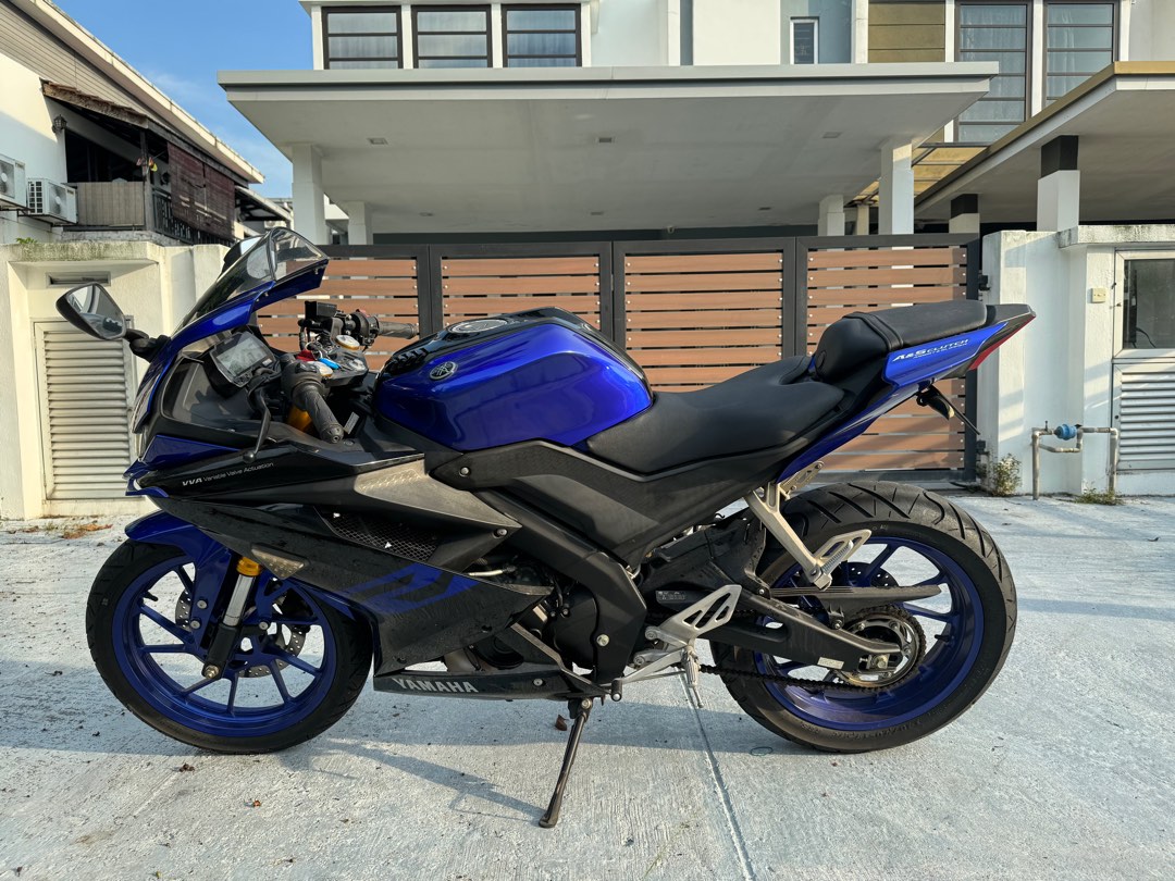 Yamaha R15 2020, Free Helmet, 8k mileage, Motorbikes on Carousell