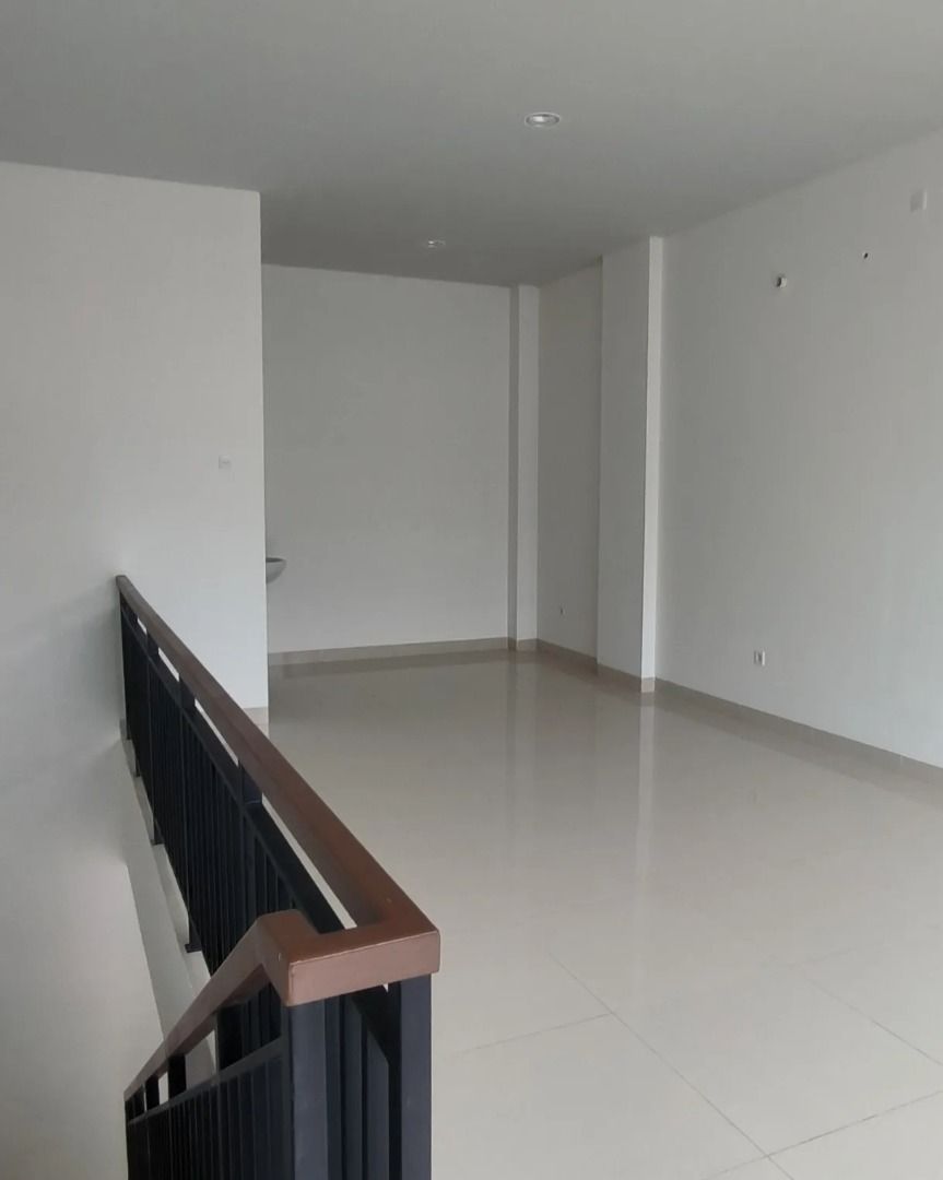 Ruko 3 Lantai 4x11 Lokasi Super Strategis Di Jalan Utama Bsd Yang Sudah ...