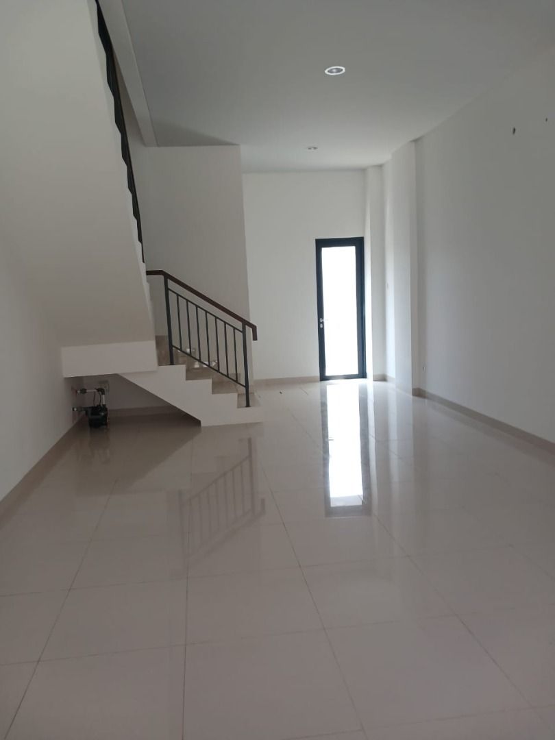 Ruko 3 Lantai 4x11 Lokasi Super Strategis Di Jalan Utama Bsd Yang Sudah ...