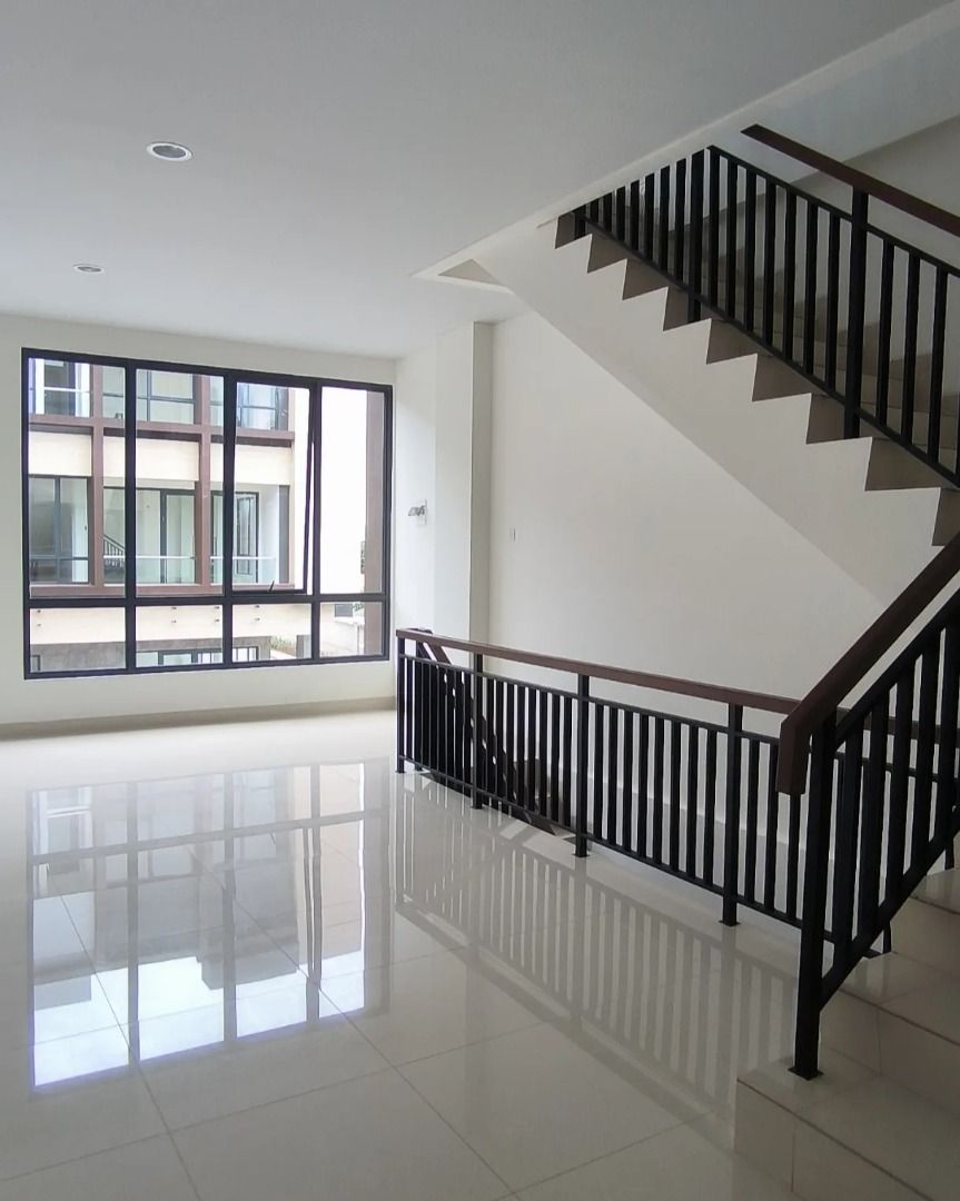 Ruko 3 Lantai 4x11 Lokasi Super Strategis Di Jalan Utama Bsd Yang Sudah ...