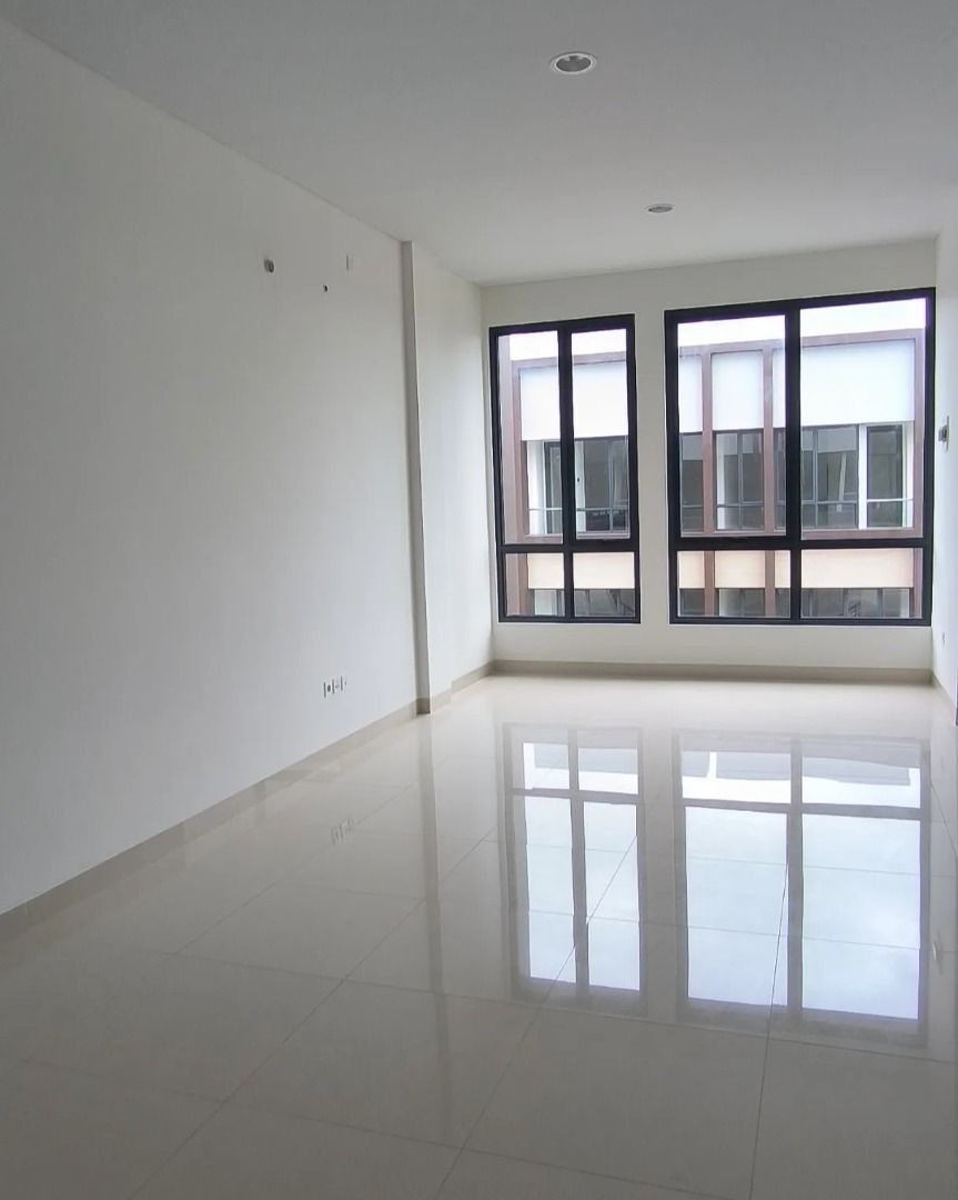 Ruko 3 Lantai 4x11 Lokasi Super Strategis Di Jalan Utama Bsd Yang Sudah ...