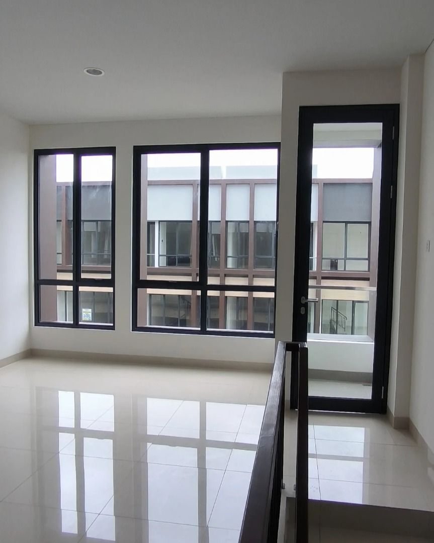 Ruko 3 Lantai 4x11 Lokasi Super Strategis Di Jalan Utama Bsd Yang Sudah ...