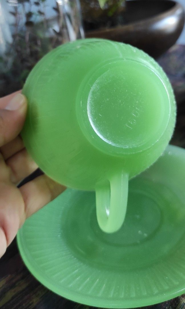 Set cawan dan piring hijau, Furniture & Home Living, Kitchenware ...
