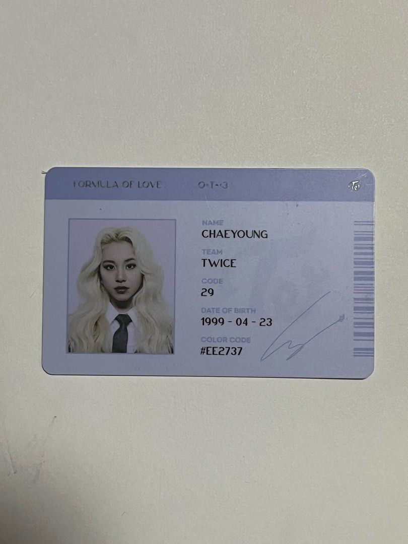 son chaeyoung (twice) id, Hobbies & Toys, Memorabilia & Collectibles, K ...