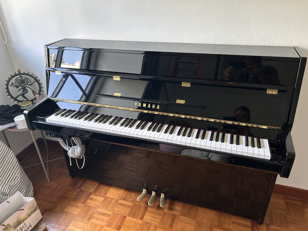 Yamaha Silent upright Piano, Hobbies & Toys, Music & Media, Musical ...