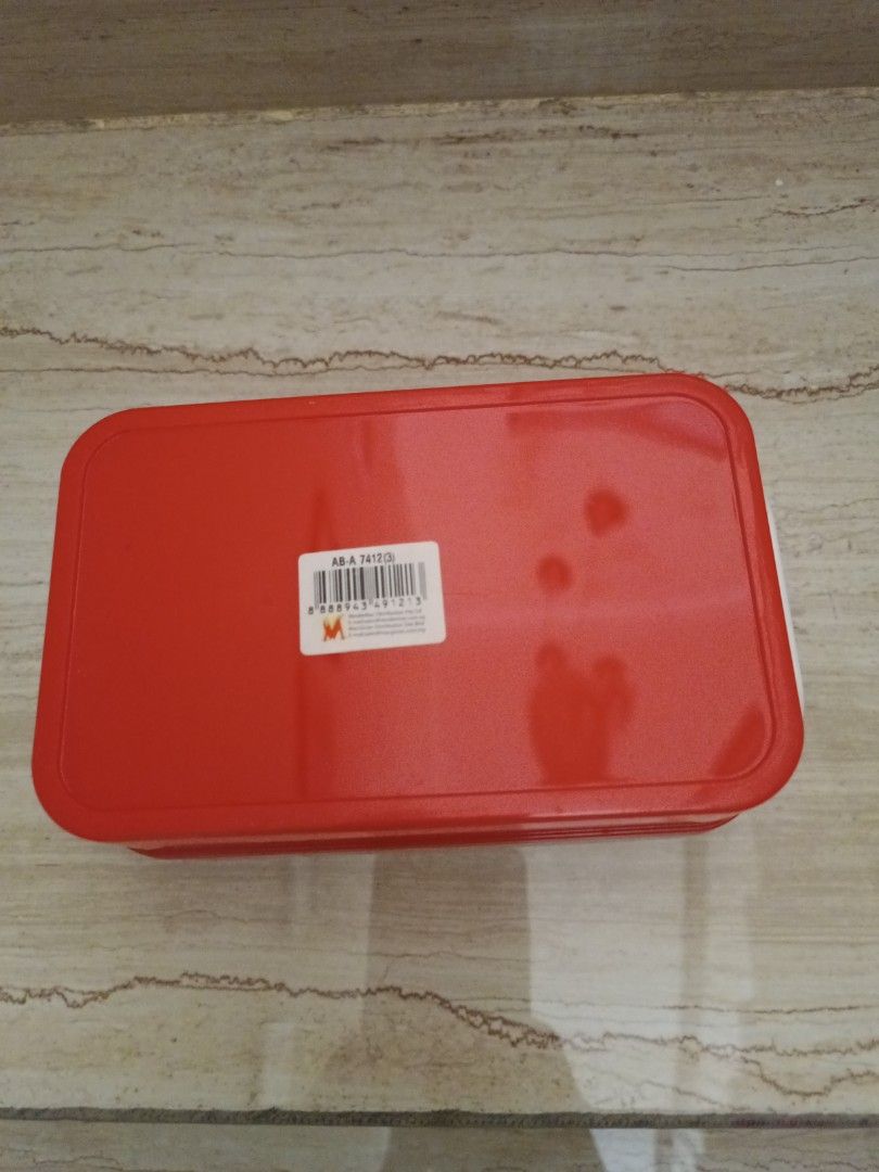 Angry bird lunch box, Bayi & Anak, Perawatan & Makanan Anak di Carousell