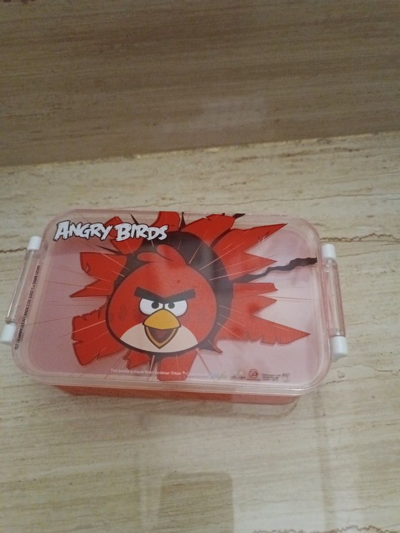 Angry bird lunch box, Bayi & Anak, Perawatan & Makanan Anak di Carousell
