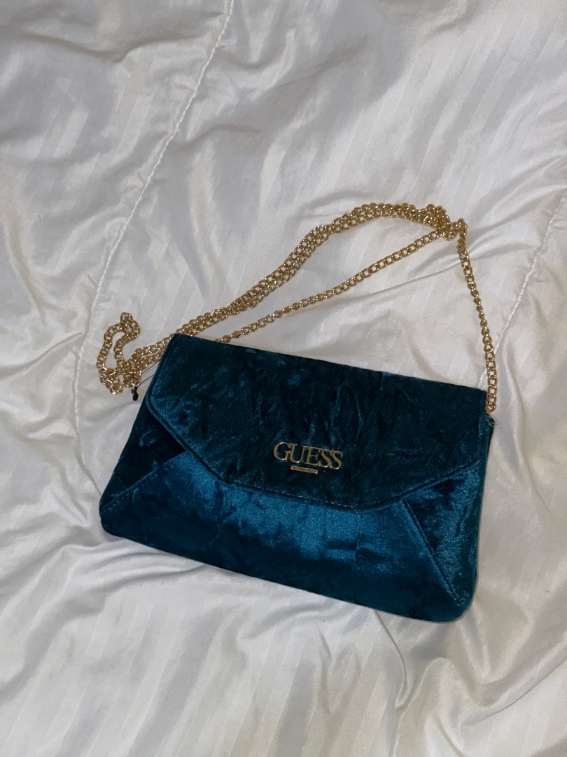 Authentic Guess Sling Envelope Bag, Luxury, Bags & Wallets on Carousell