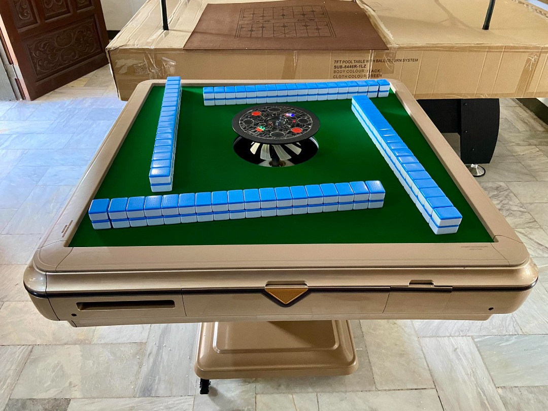 AUTOMATIC MAHJONG TABLE FOLDABLE, Sports Equipment, Other Sports ...
