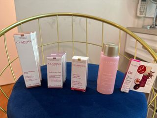 Clarins Super Restorative Deluxe Set, Beauty & Personal Care, Face ...
