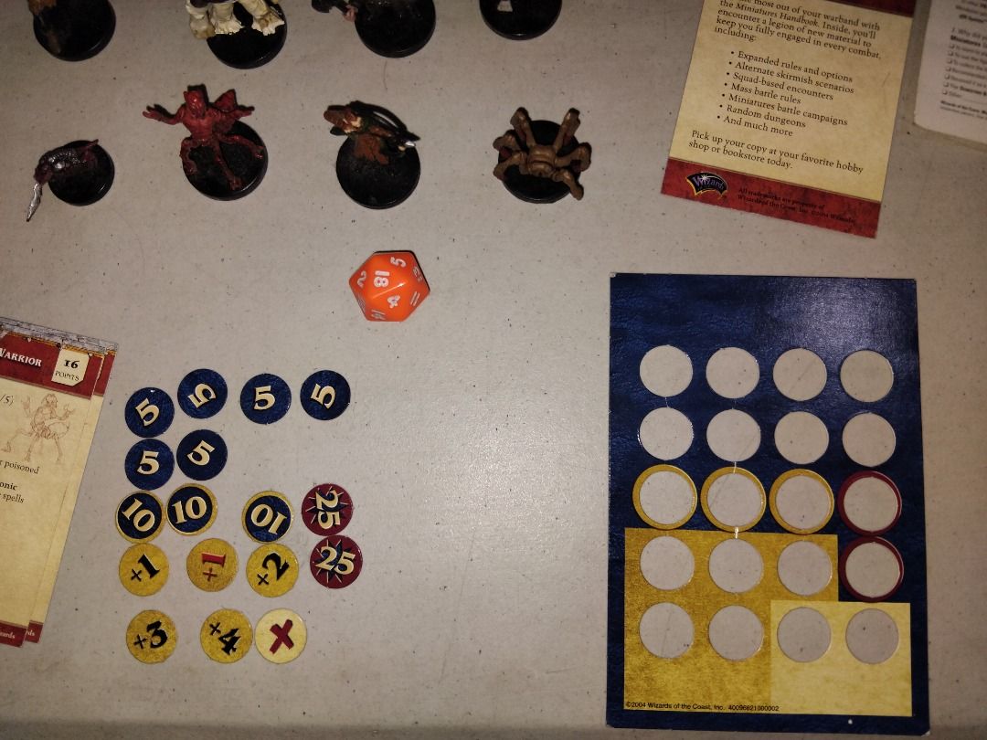 Dungeons & Dragons Miniatures Starter Set 2004 with 12 Miniatures ...