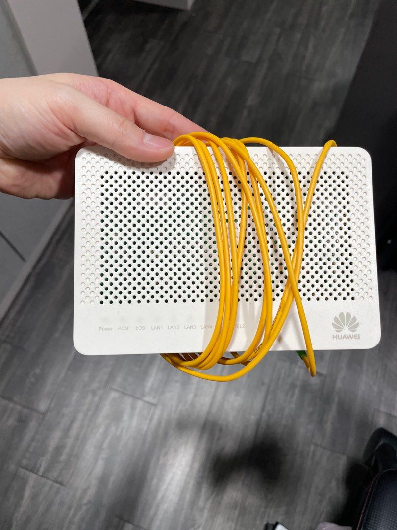 Echolife HG8240H5 Gpon terminal on Carousell