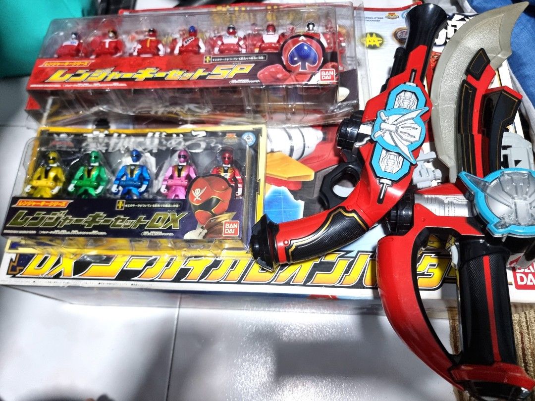 Gokaiger galleon blaster, sword, gun and ranger keys!, Hobbies & Toys ...