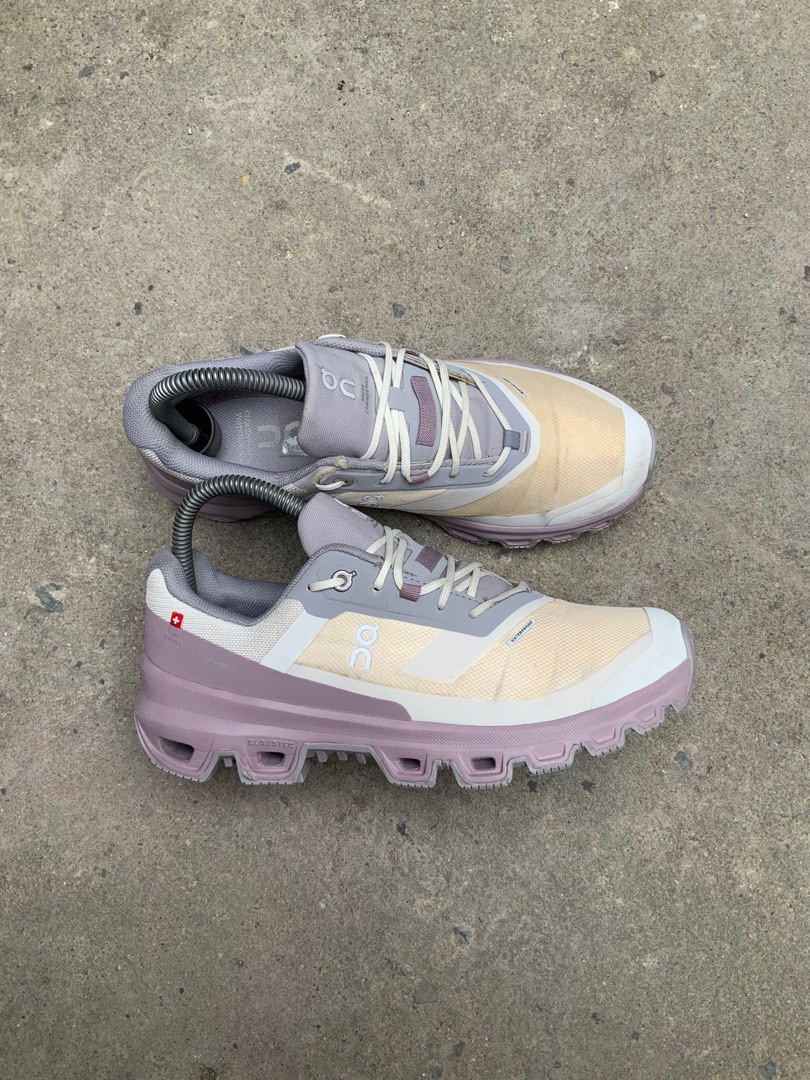 On Cloud (Cloud venture), Women's Fashion, Footwear, Sneakers on Carousell