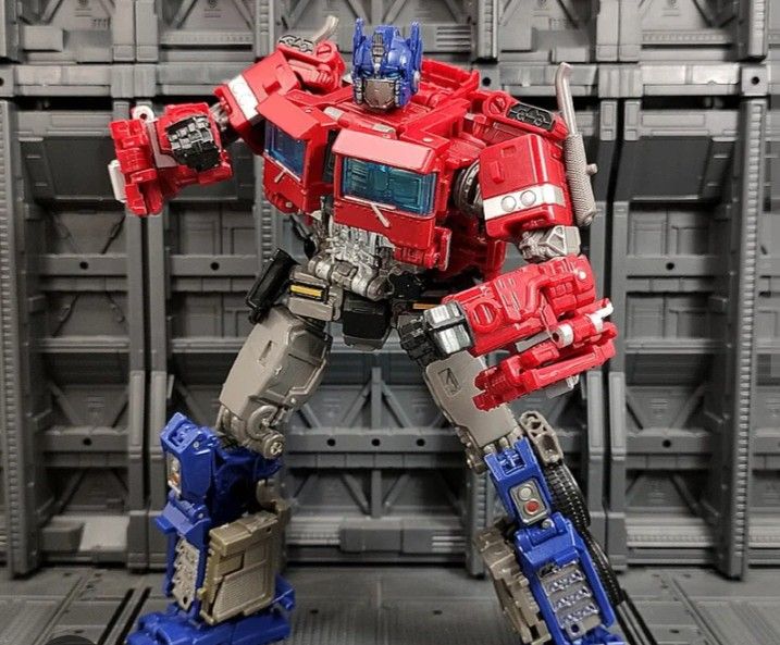 Optimus Prime SS38 KO w Swords, Hobbies & Toys, Toys & Games on Carousell