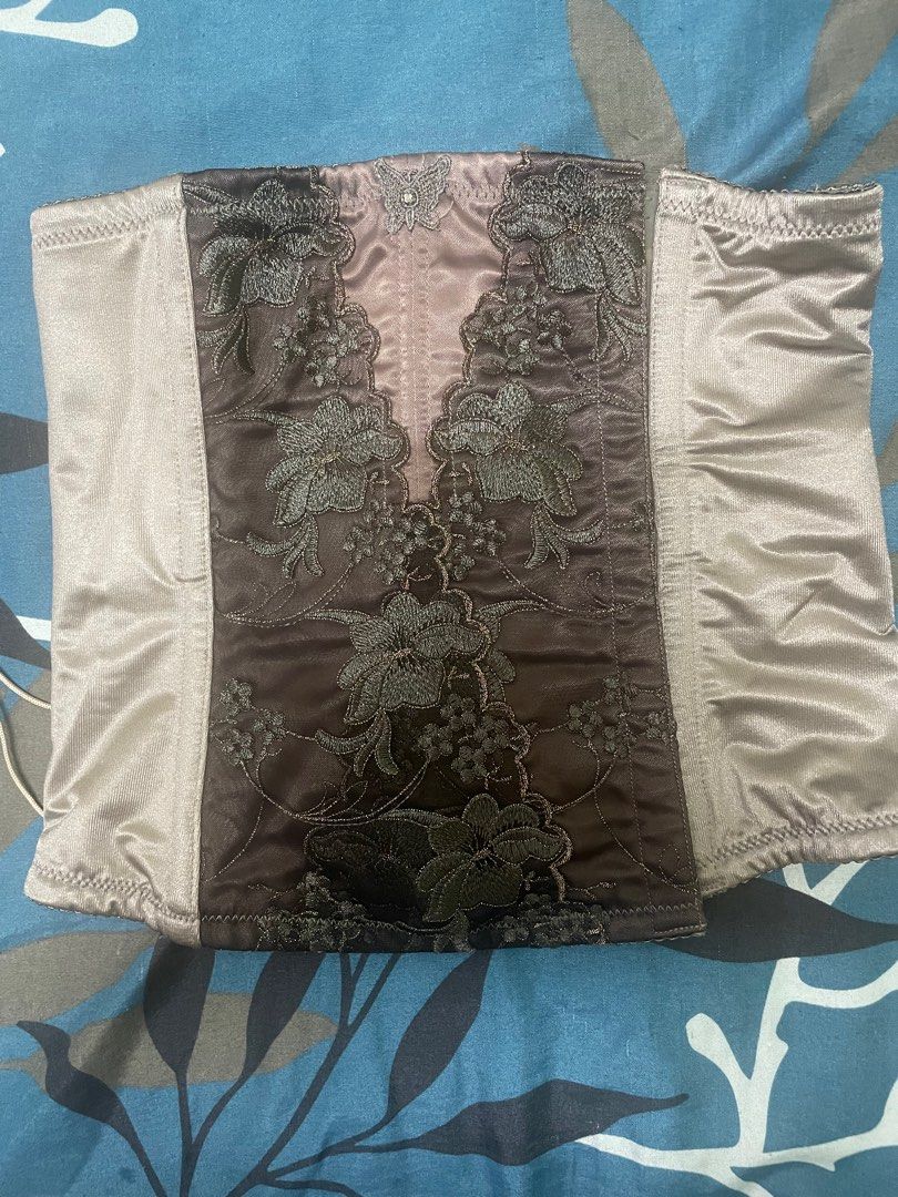 Original Premium Beautiful Corset Girdle, Women's Fashion, Maternity ...