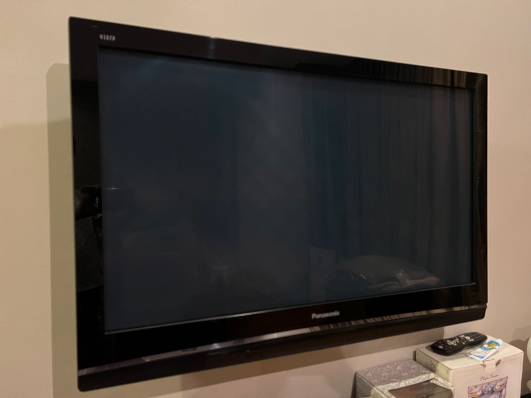 Panasonic Plasma Viera TV 42”, TV & Home Appliances, TV & Entertainment ...