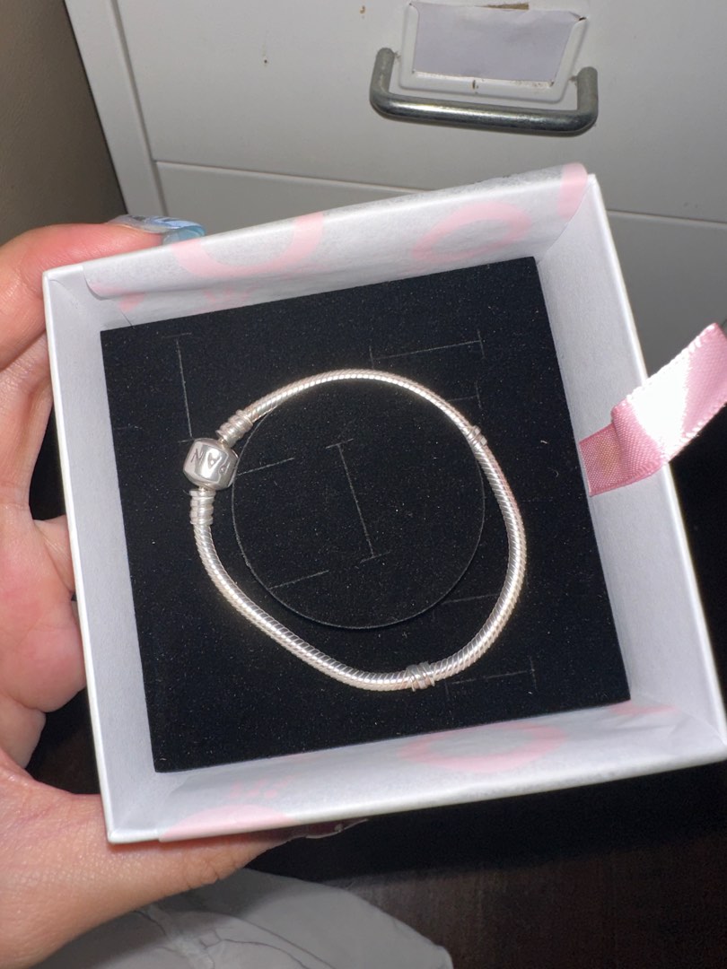 Pandora Clasp Snake Bracelet, Women's Fashion, Jewelry & Organisers ...