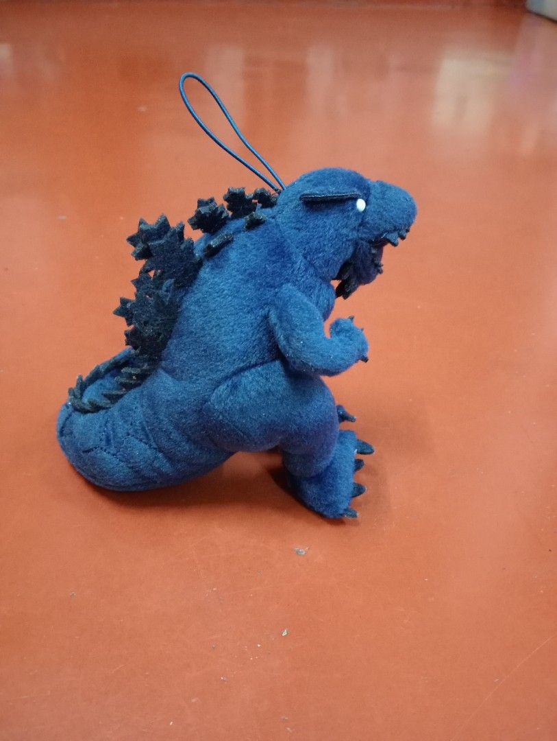 Peluche GODZILLA Servum Volante, Hobbies & Toys, Toys & Games on Carousell
