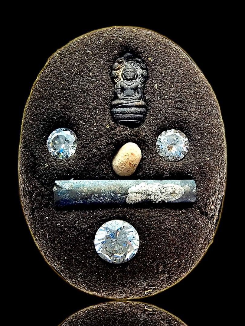 Phra Ajarn Tom Jumbo Locket *Rare* 2555, Hobbies & Toys, Religious ...