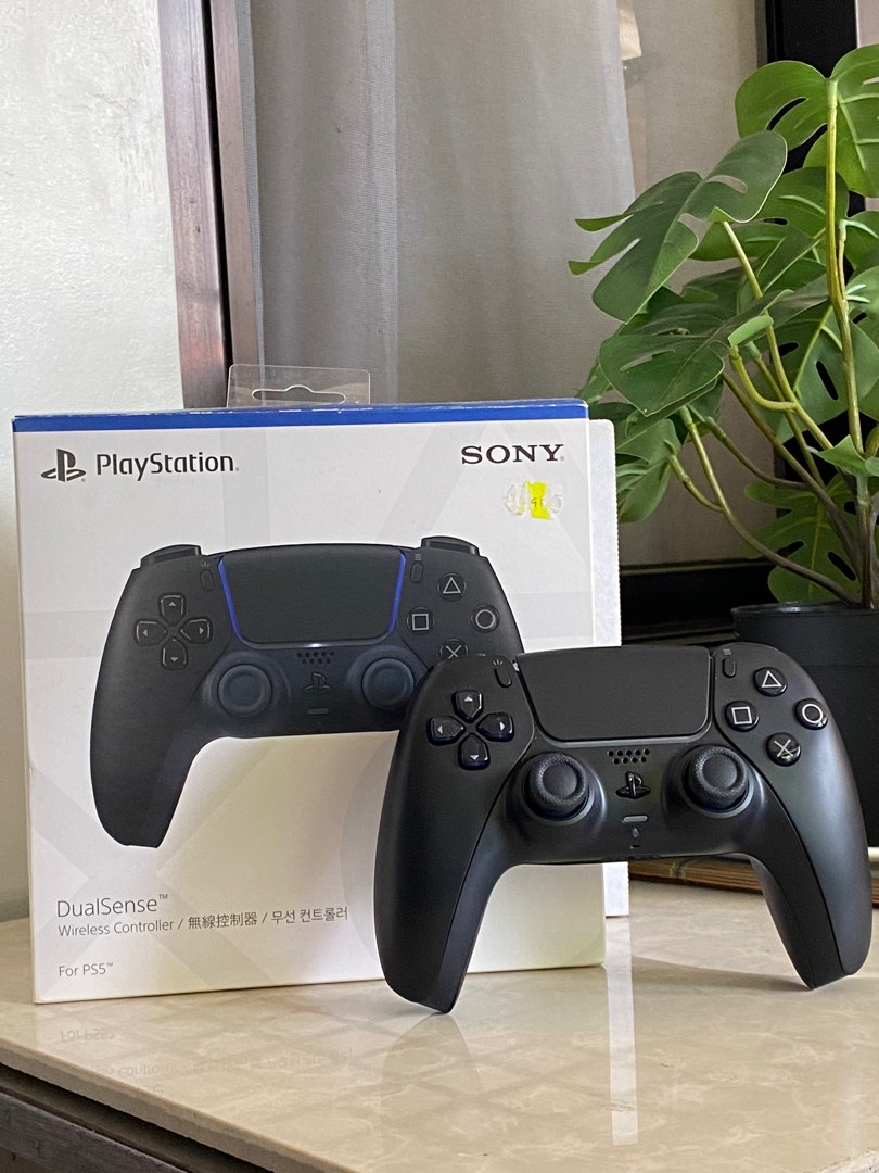 Playstation 5 dual sense wireless controller black, Video Gaming, Video ...