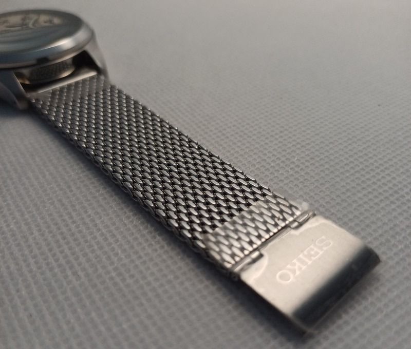 Seiko 5 Pilot Style SRPH21K1, Men's Fashion, Watches & Accessories ...