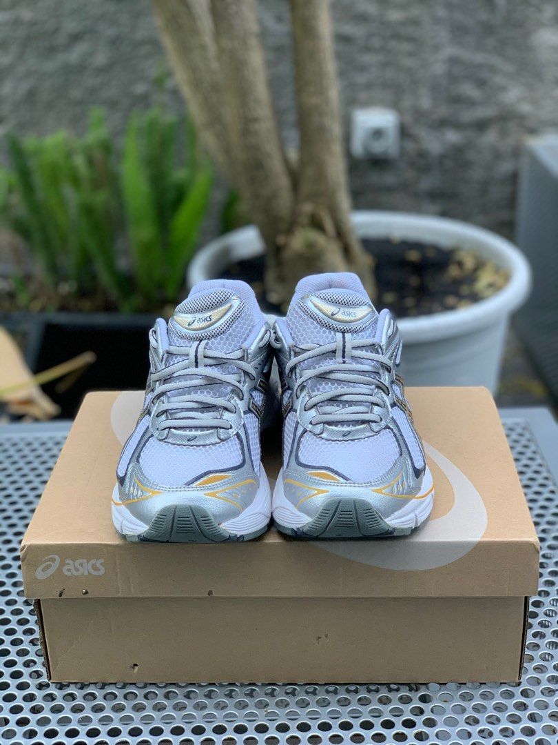 Asics GT-2160 White Pure Silver, Fesyen Pria, Sepatu , Sneakers di ...