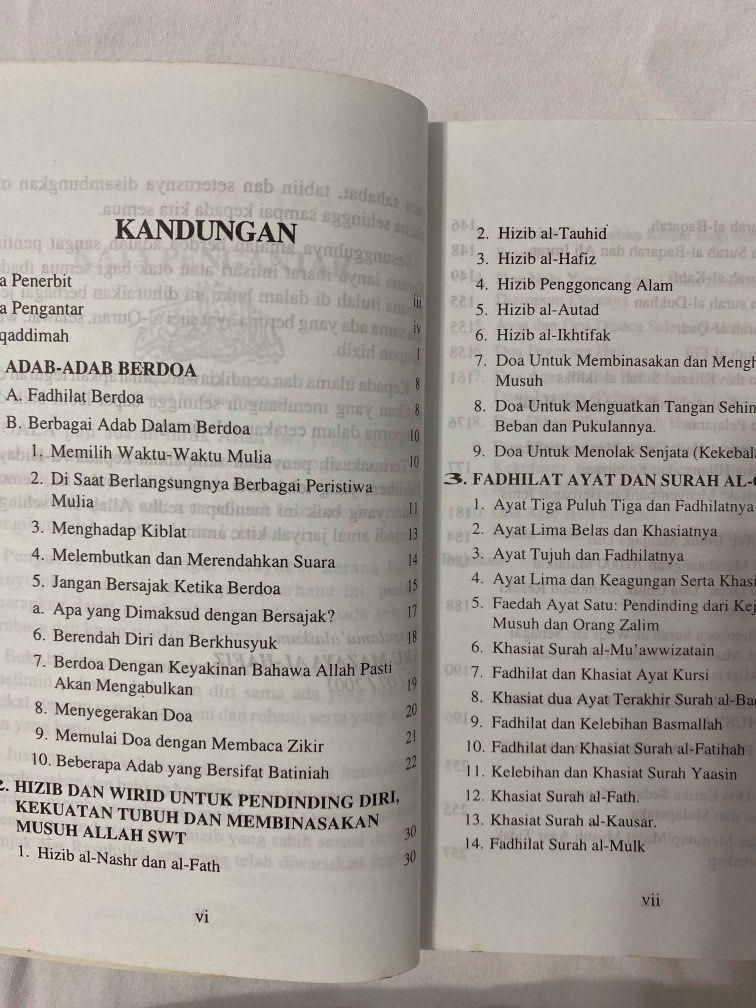 BUKU SENJATA MUKMIN, Hobbies & Toys, Books & Magazines, Religion Books ...