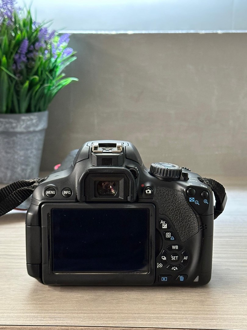 CANON EOS 650D, Photography, Cameras on Carousell