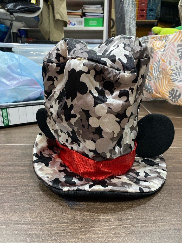 Disney Mickey Mouse Top Hat, Hobbies & Toys, Collectibles & Memorabilia ...
