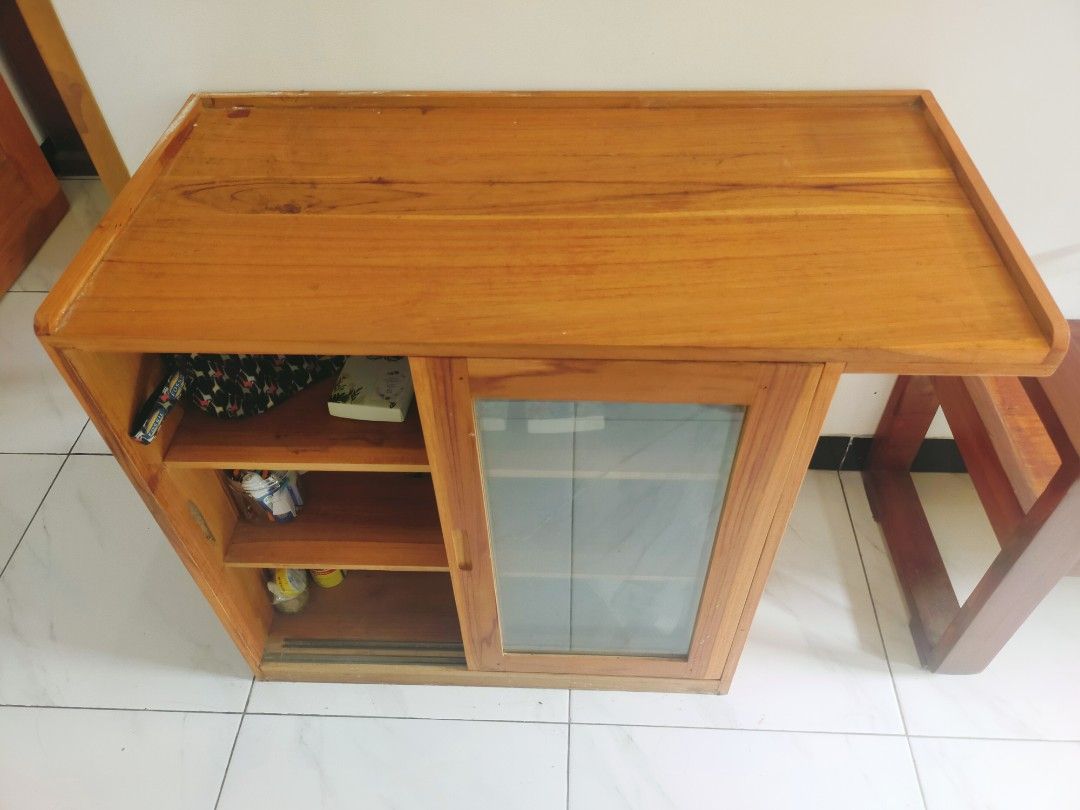 Meja murah multi fungsi pintu kaca sliding, Perabotan Rumah di Carousell