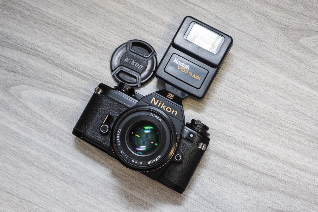 Nikon EM w/ Nikkor 50mm F1.8 AIS Film Camera - Lite USed, Fotografi di ...