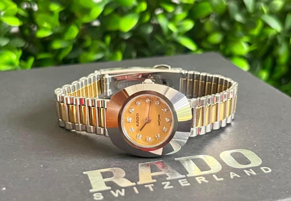Pre owned RADO DIASTAR LADIES with diamonds Rank A condition 16.5 cm, Luxury, Watches on Carousell
