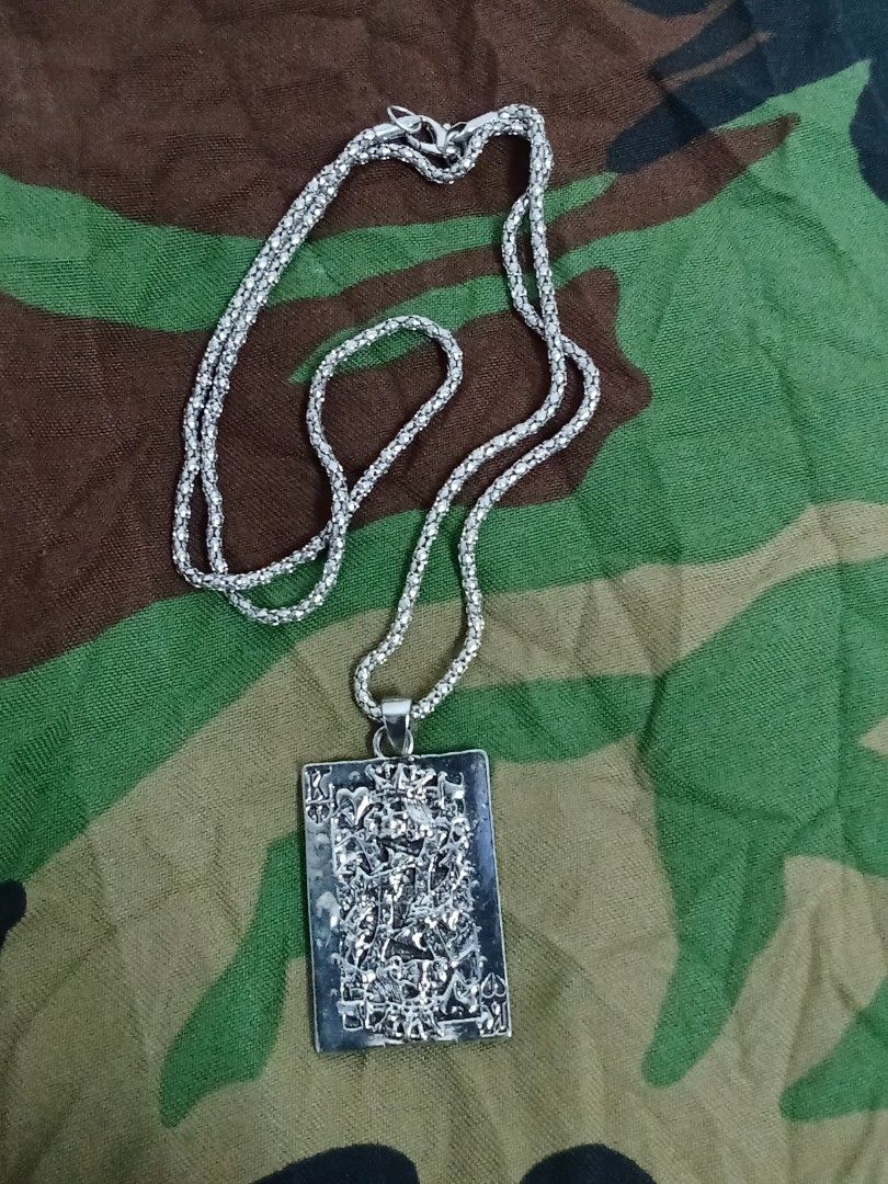 Rantai punk motif King Charles / Lekuk, Men's Fashion, Activewear on ...