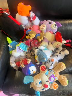 Selling soft toys:) so cute de. Can i sell my display too haha, Hobbies ...