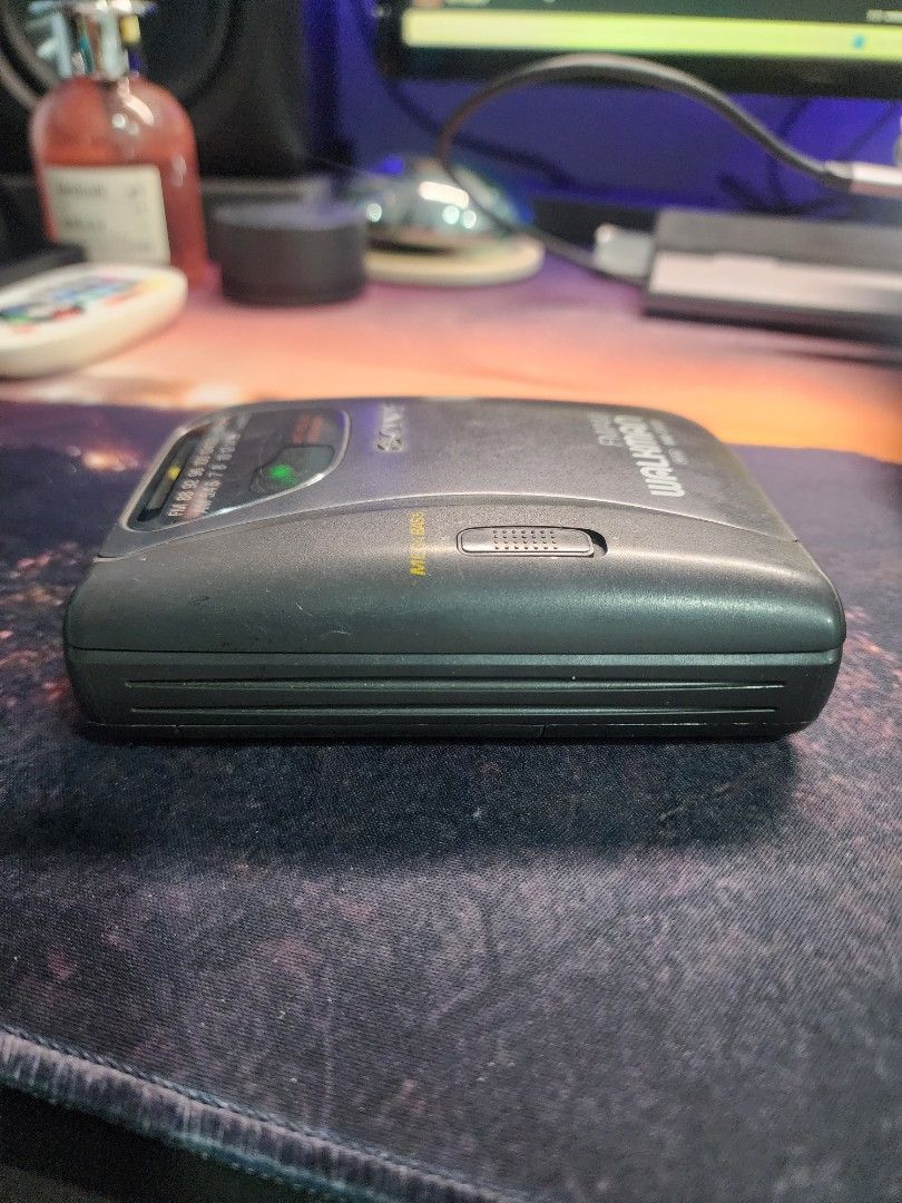 Sony Walkman Vintage collection 1996, Audio, Portable Audio Accessories ...