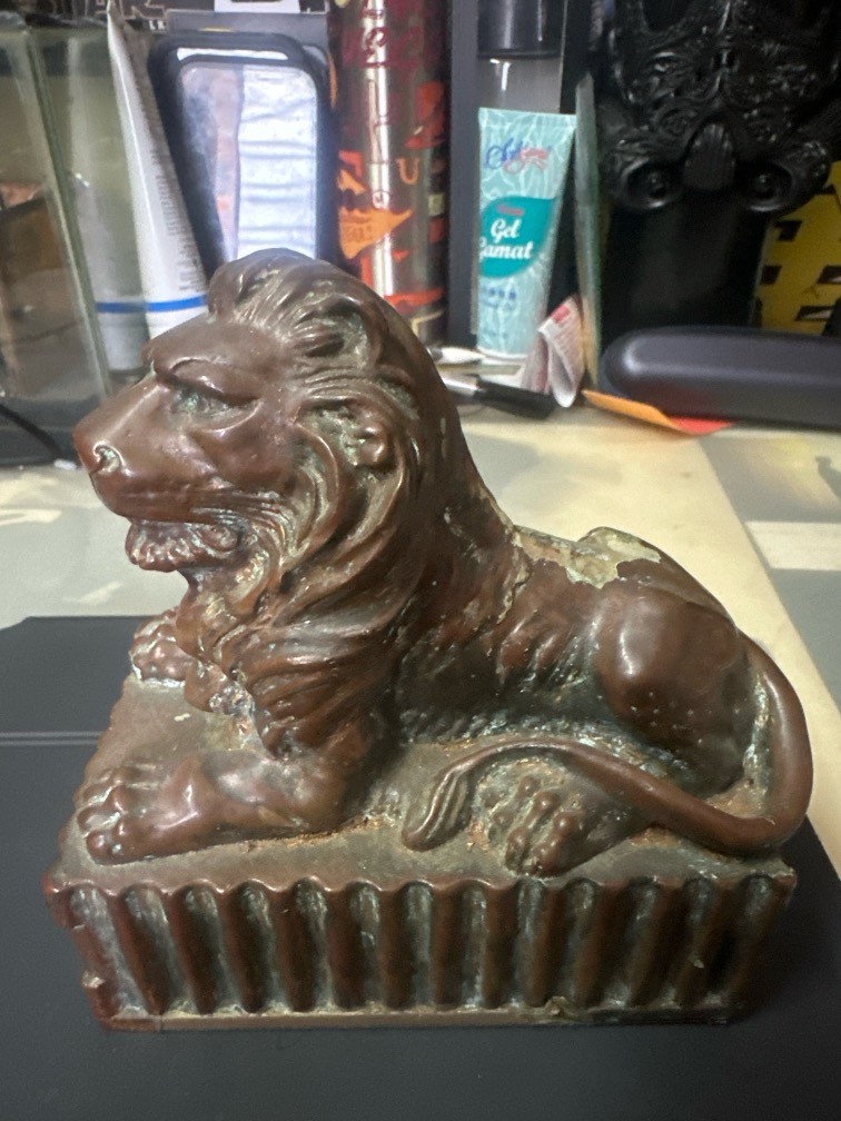 Vintage HSBC coin box, Hobbies & Toys, Collectibles & Memorabilia ...