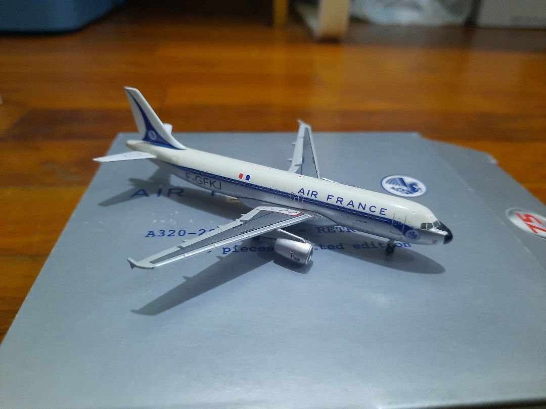 1/400 scale Air France Airbus A320 Aircraft Model, Hobbies & Toys, Toys ...