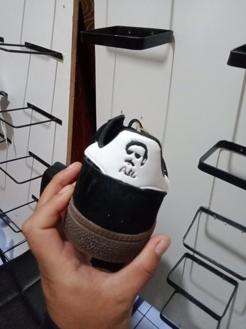 Adidas Pablo Escobar, Fesyen Pria, Sepatu , Lainnya di Carousell Adidas Pablo Escobar, Fesyen Pria, Sepatu , Lainnya di Carousell