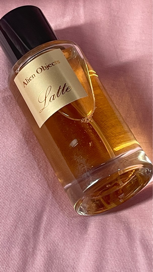 Alien objects latte parfum lokal, Kesehatan & Kecantikan, Parfum, Kuku ...