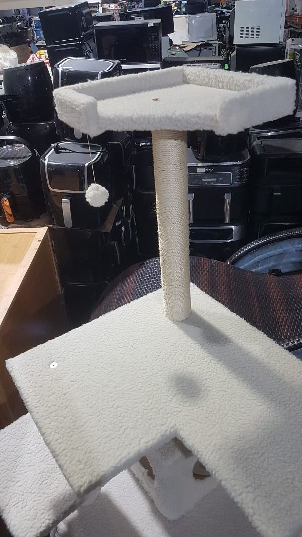 ANKO CAT TOWER DELUXE, Pet Supplies, Homes & Other Pet Accessories on ...