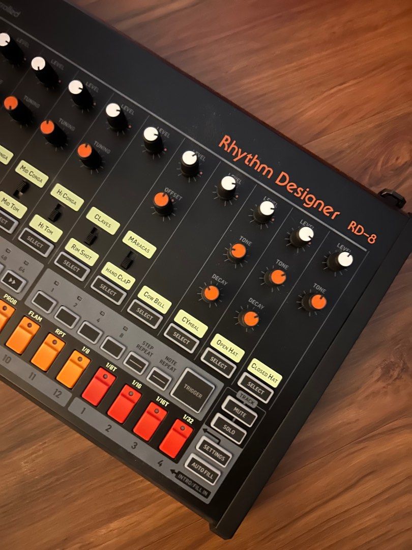 Behringer RD8 MKII 808 Drum Machine, Hobbies & Toys, Music & Media ...