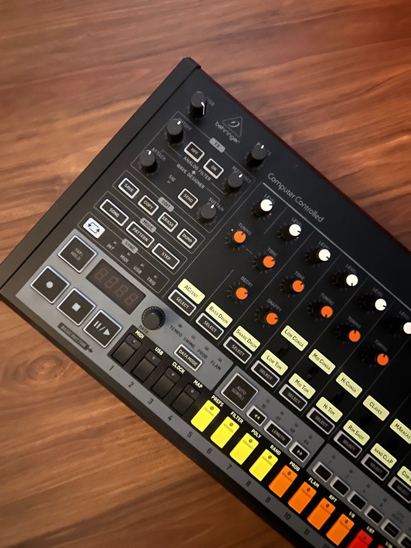 Behringer RD8 MKII 808 Drum Machine, Hobbies & Toys, Music & Media ...
