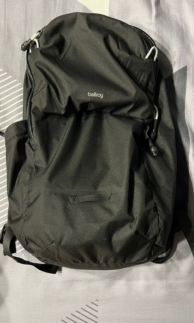 Bellroy Lite Ready Pack Black 黑色背包, 他的時尚, 包包與錢包, 背包在旋轉拍賣