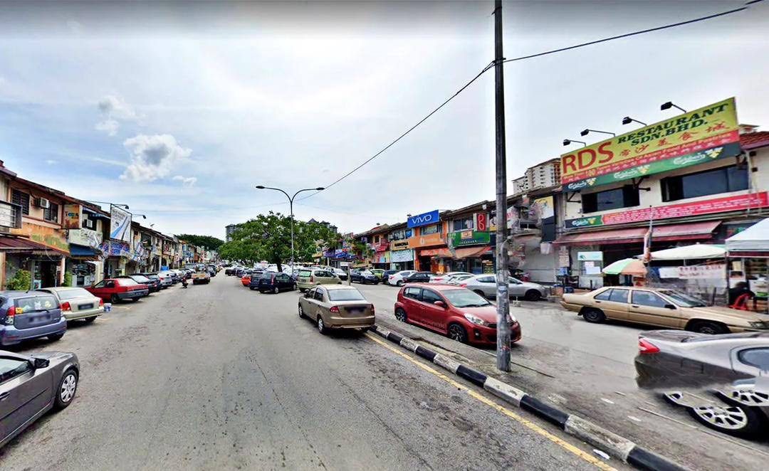 [BOOKING 1 MONTH] SHOPLOT AT DESA SETAPAK, Property, Rentals on Carousell